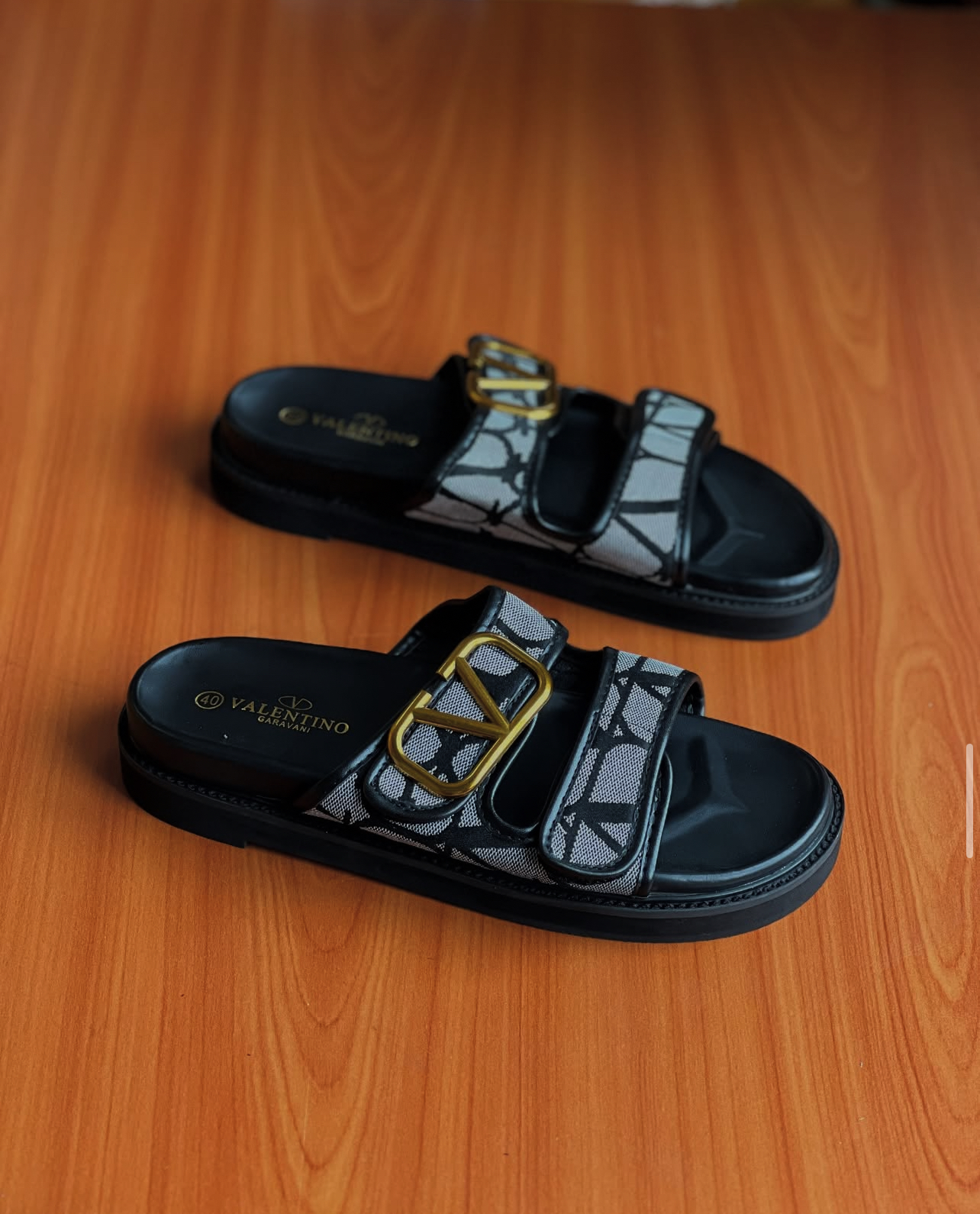 Valentino sandals - Vistamall